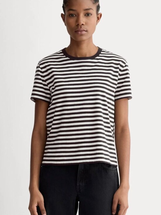 Everlane | Tops | Everlane The Boxcut Tee In Essential Cotton Blackbone ...